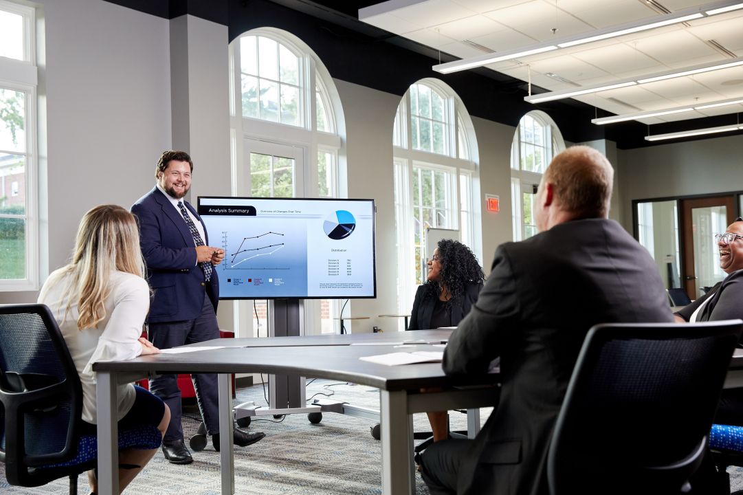 MBA in Finance Online | Liberty University Finance Degree