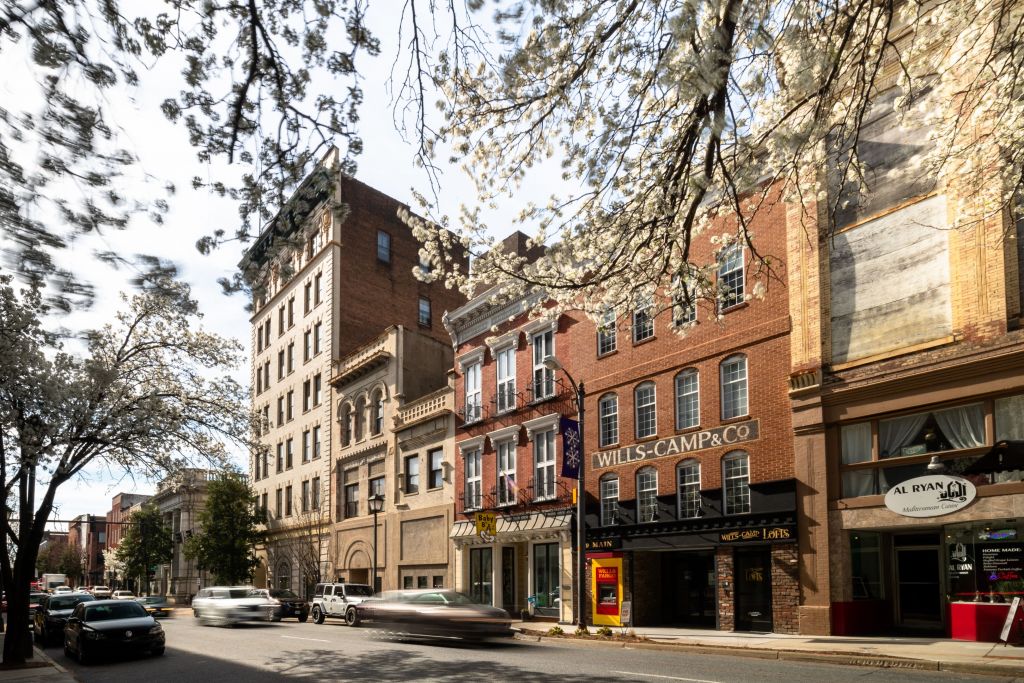 Explore Lynchburg by the Seasons | Liberty University